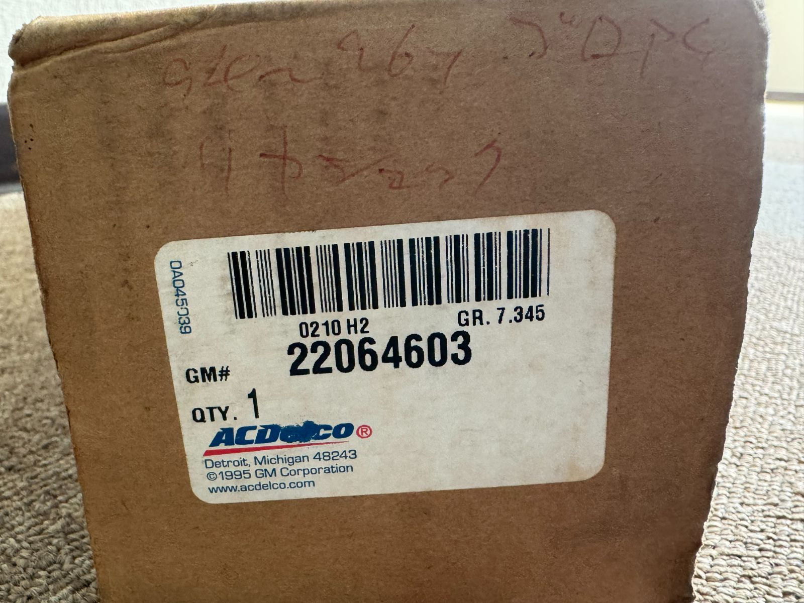 送料込み キャデラック リヤショック 94～96年 ブロアム ビュイック ロードマスター 新品 箱付き 22064603 22064630 ...