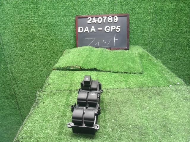 フィット DAA-GP5 パワーウインドウスイッチ 右フロントドア用 PWスイッチ 右Fドア用 ALPS 35750-T5A-J013-M1 ...
