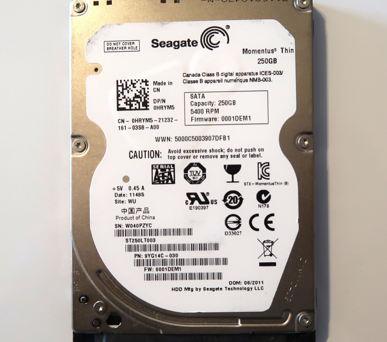 Seagate ST250LT003 9YG14C-030 0001DEM1 (W040) WU 中国 250GB 2.5"" Sata 06/2011 - メルカリ