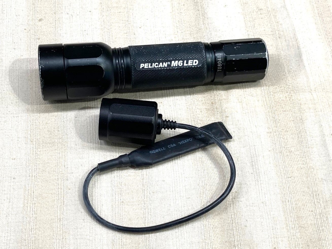 米軍払い下げ品 PELICAN M6 LED フラッシュライト リモートスイッチSET - メルカリ