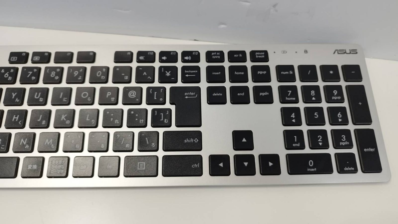 ASUS ワイヤレスキーボード(MD-5110) マウス(MM-5110) セット！ - メルカリ