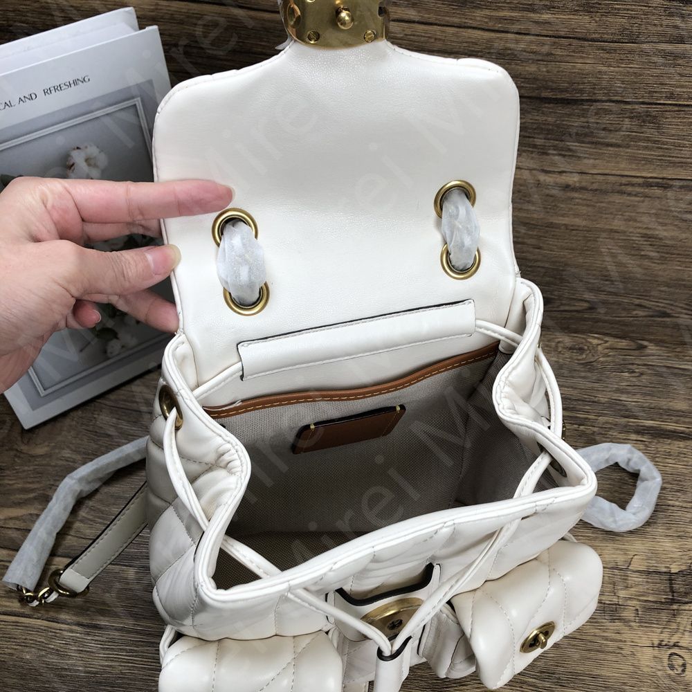 未使用 COACH クラシック タビー シリーズ バックパック - メルカリ 未使用 COACH クラシック タビー シリーズ バックパック - メルカリ