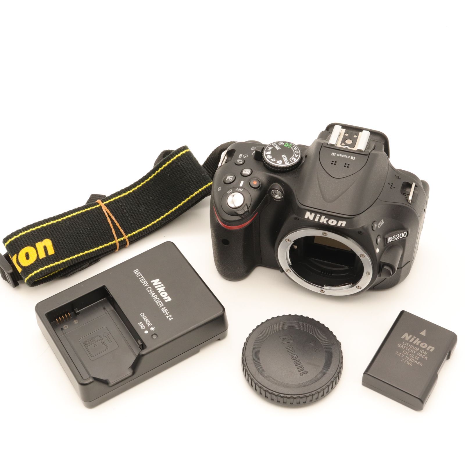 【極上品】D5200 ボディ #597-1【シャッター回数1540枚！】 - BuzzLife Camera - メルカリ
