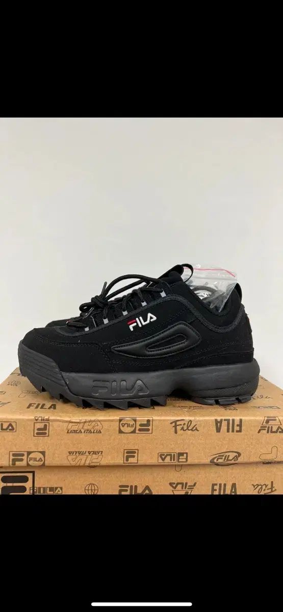 FILA(フィラ) 正規品 ディスラプター 2 スニーカー トリプルブラック 新品 245 サイズ - メルカリ