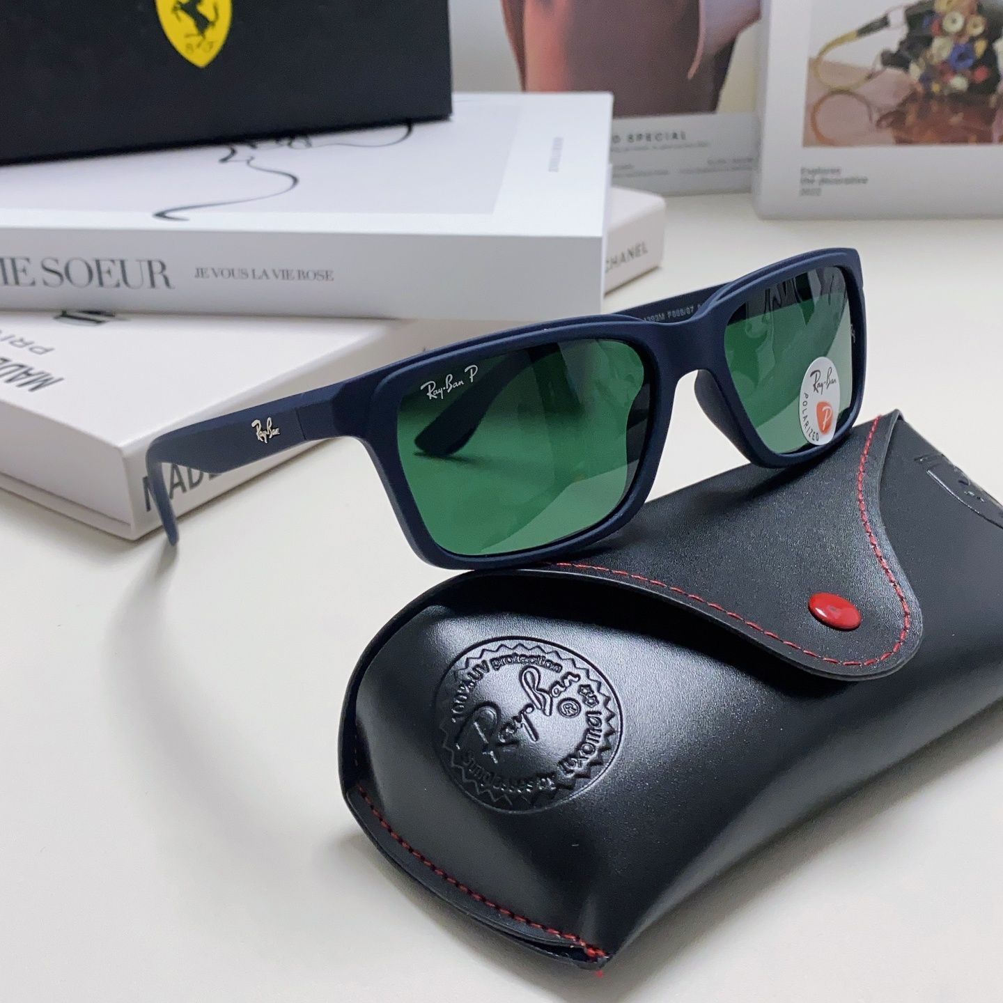新品付属品あり Ray Ban x Ferrari 連名 フェラーリ クラブマスター レイバン RB4393 サングラス#1 - メルカリ