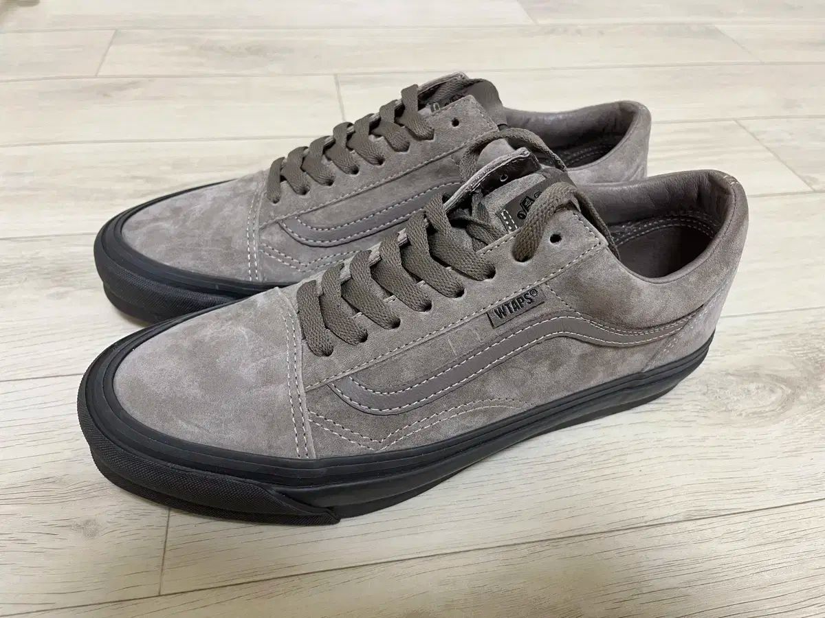 【雷市場（ポンジャン）商品韓国直送】 VANS(バンズ) ボルト x ダブルタップス OG オールドスクール LX コヨーテ US9 サイズ - メルカリ