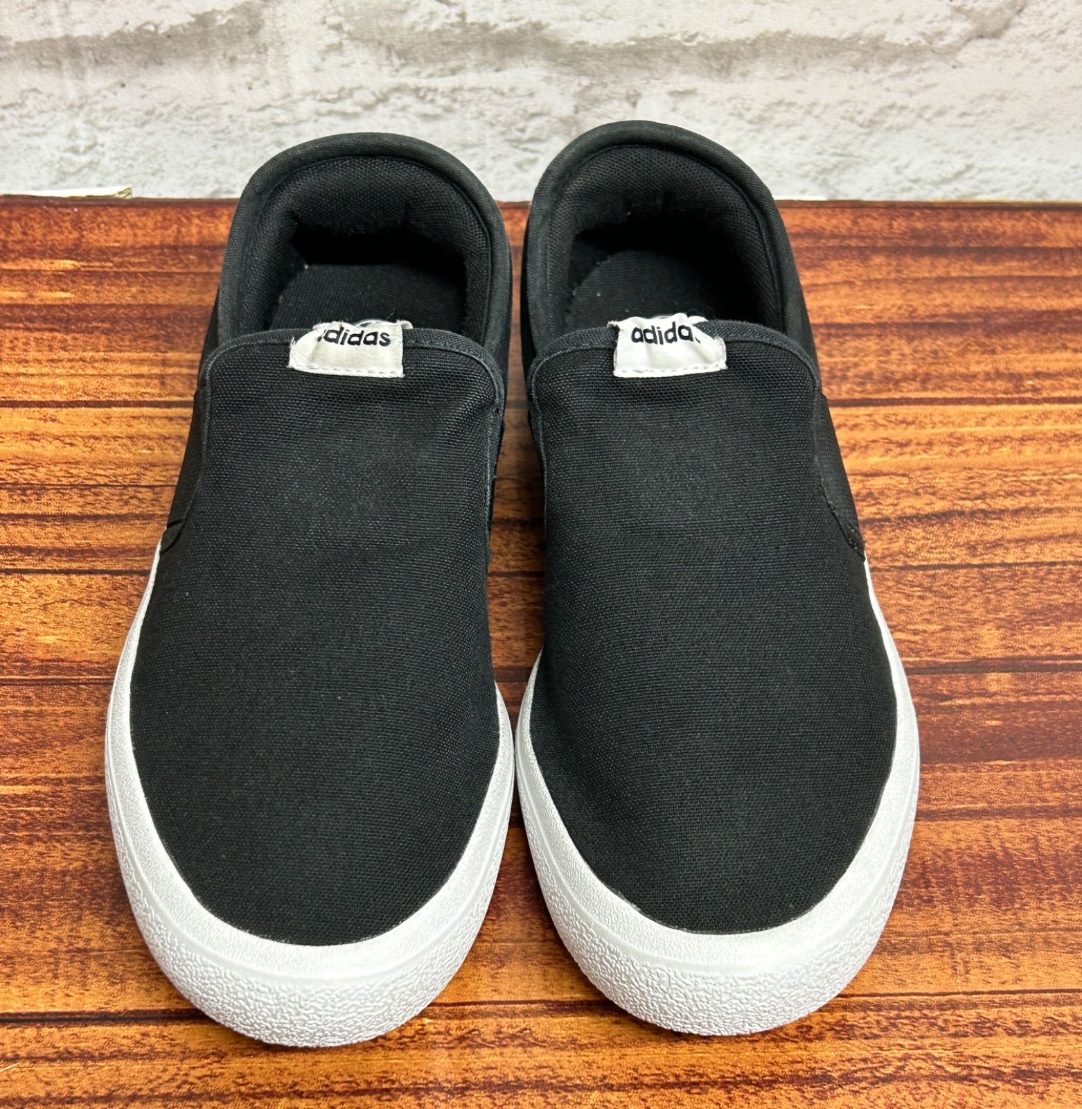 ️展示品・adidas ️アディダス VULCRAID3R SLIPON M スリッポン HP6554 外箱にややダメージ 23㎝【47485 ...