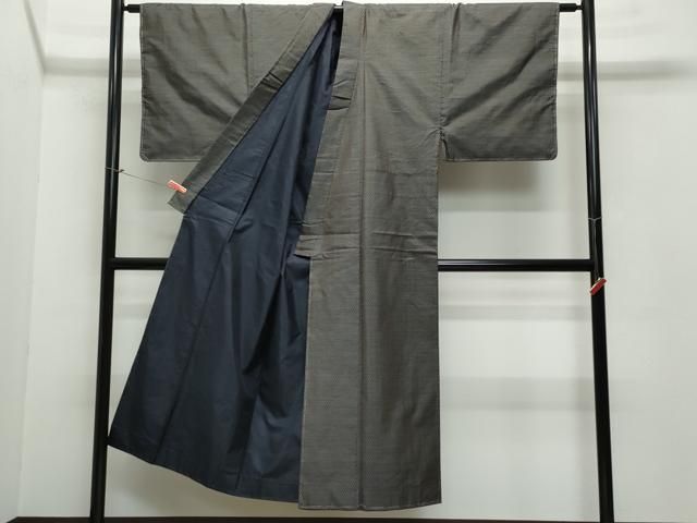 平和屋着物●男性　本場大島紬　アンサンブル　亀甲柄　正絹　逸品　未使用　CAAU9937vf 平和屋着物○男性 本場大島紬 アンサンブル 亀甲柄 正絹 逸品 未使用