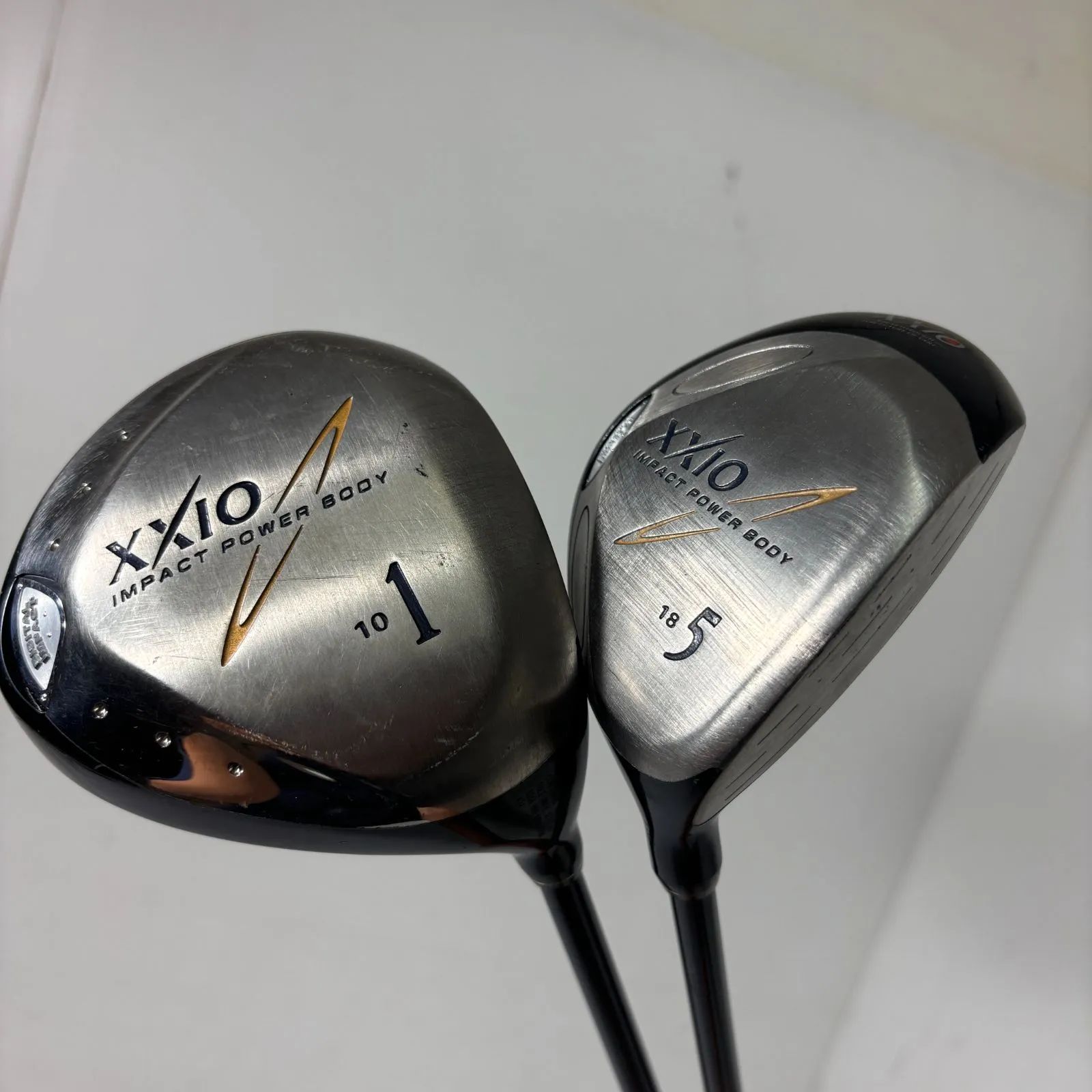 2本セット XXIO ゼクシオ ドライバーレギュラーモデル（3代目）1w 10° flex S / 5w 18° flex R 純正カーボン AAL0521/大8647 - メルカリ