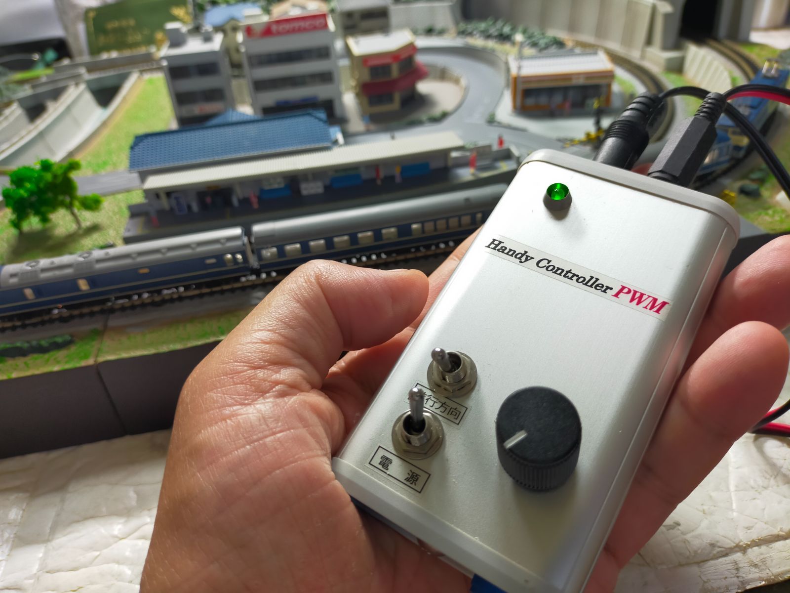 ★【アルミ製】Zゲージ(鉄道模型)に最適 コントローラー(PWM搭載) - メルカリ