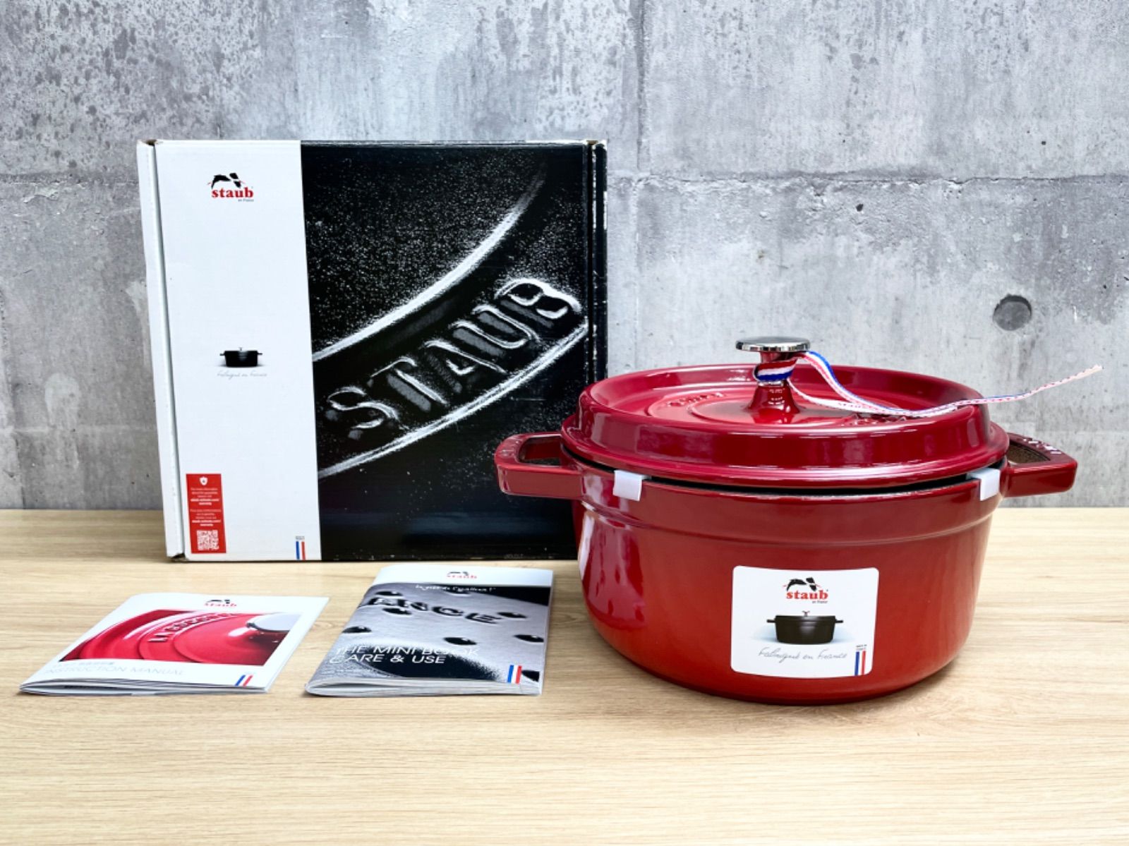 C-10003 STAUB ピコ ココット ラウンド チェリー レッド 22cm 40509-825 両手取手 鋳物 ホーロー 鍋 2.6L 未使用 - メルカリ