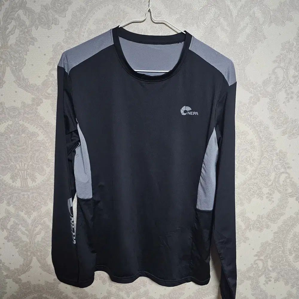 【雷市場（ポンジャン）商品韓国直送】NEPA(ネパ) メンズ 春秋長袖Tシャツ ( 95 ） M 15000 1つ@ 9943 - メルカリ