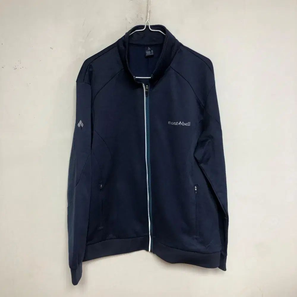 【雷市場（ポンジャン）商品韓国直送】 mont-bell(モンベル) メンズ ジップアップ ジャケット 100L @ 9985 - メルカリ