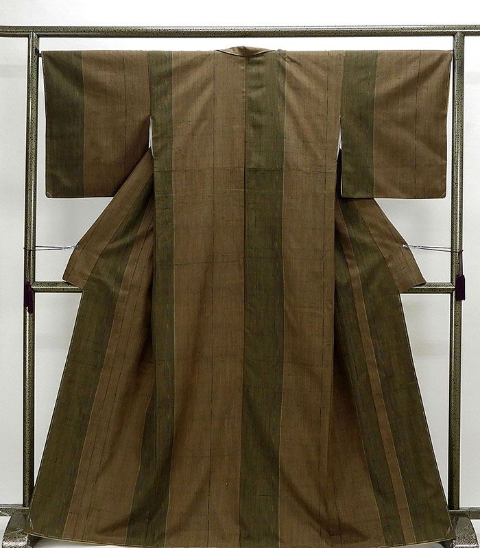 紬 未着用美品 正絹 縞模様 身丈164.5cm 裄丈66cm 紬 未使用 新古品 着物 d0509 紬 未着用美品 正絹 縞模様 身丈164.5cm 裄丈66cm 紬 未使用 新古品