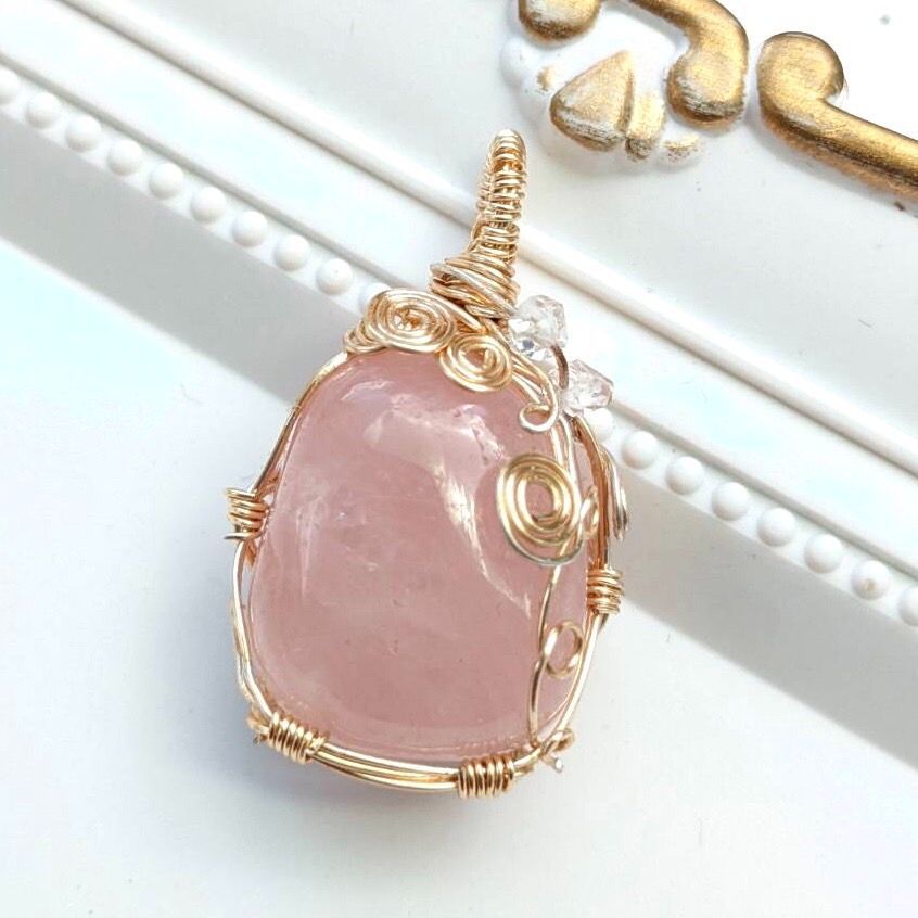 ローズクォーツ ハーキマーダイヤモンド ペンダントトップ ワイヤーアート 天然石 - SkyLa Stone - メルカリ