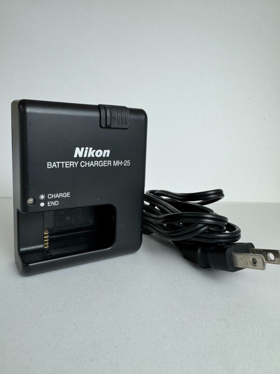 Nikon ニコン バッテリーチャージャー MH-25 NC029 - メルカリ