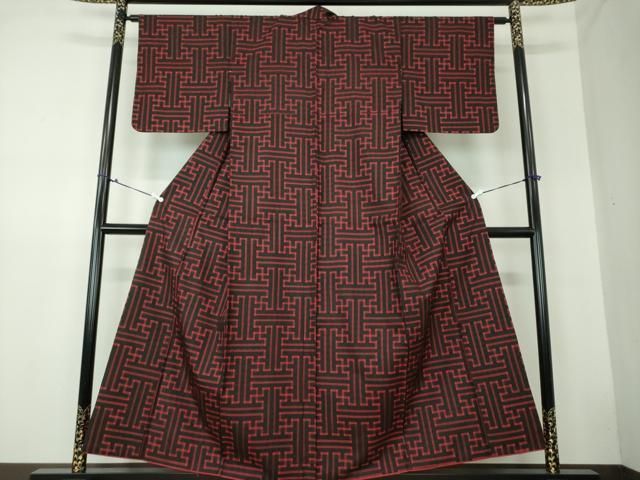 平和屋着物●本場大島紬　龍郷絣　吉祥文　正絹　逸品　AABD4788ph 平和屋着物○本場大島紬 龍郷絣 秋名バラ 正絹 逸品 AAAX0715zg