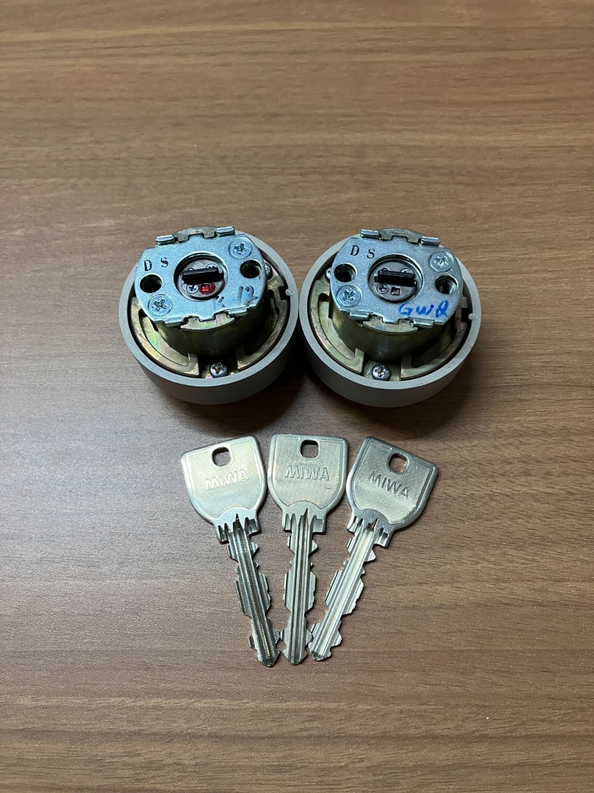 【中古】MIWA シリンダー カギ3本 - メルカリ