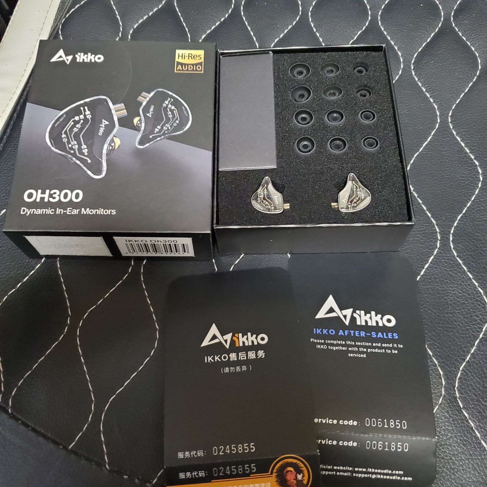 iKKO OH300 イヤホン 有線 中華 モニターイヤホン - IEM イヤモニター 10mm単一ダイナミックドライバー 有線 フィルター内蔵 光色変化 外観魅力 取り外し可能なイヤフォン ...