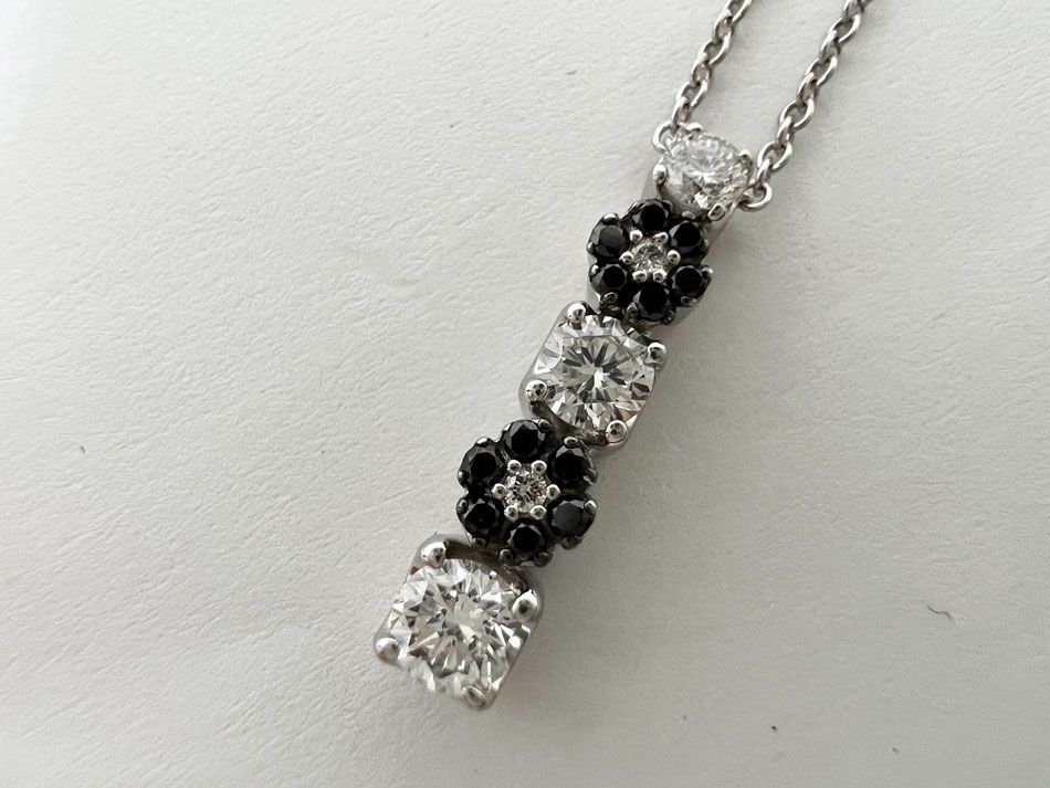Ponte Vecchio ポンテヴェキオ PV ネックレス ブラック ダイヤ フラワー ペンダント 0.4ct 0.08ct K18 WG ホワイトゴールド 美品 - メルカリ