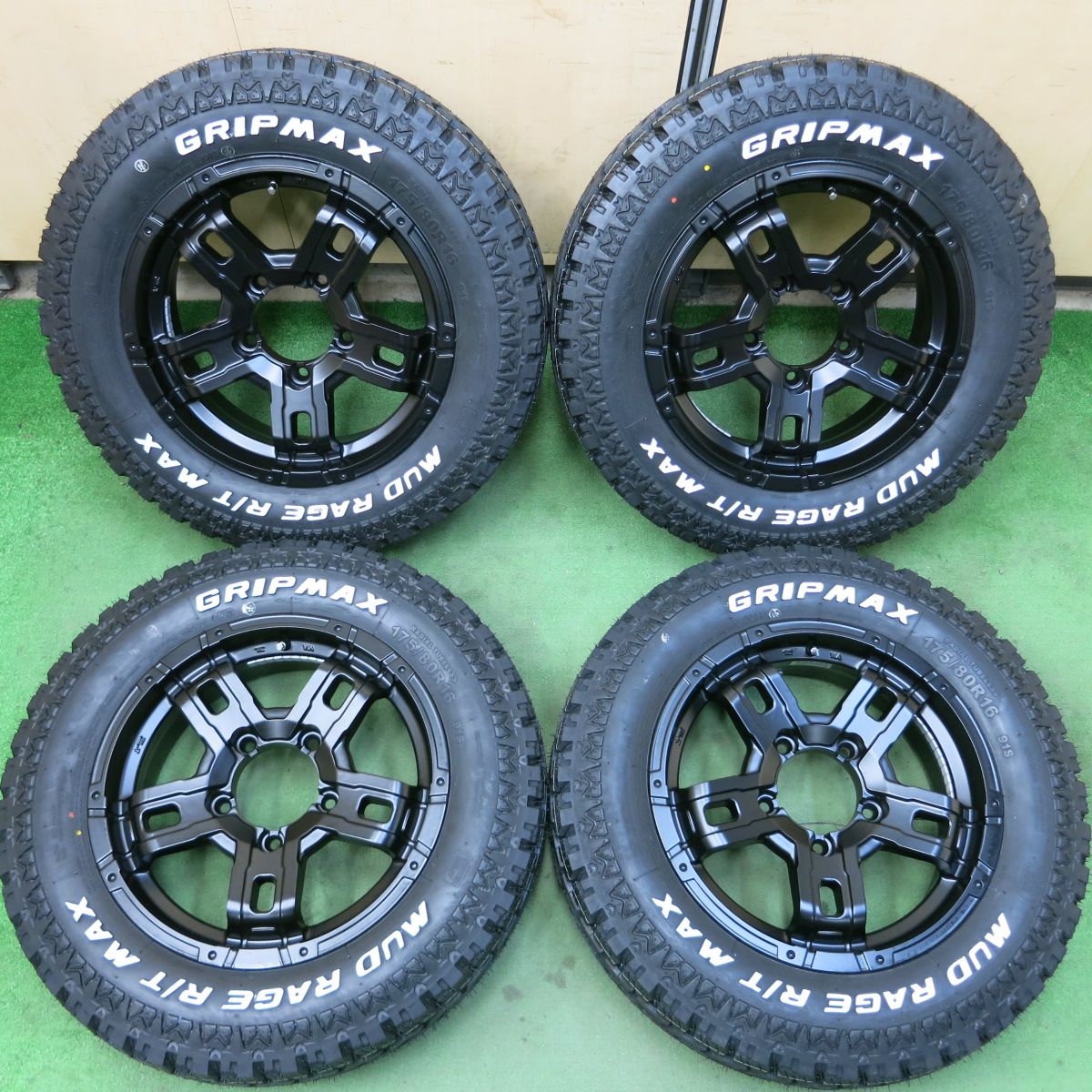 *送料無料*未使用！22年★ジムニー 等 175/80R16 GRIPMAX MUD RAGE R/T MAX BIGWAY B-MUD 16 ...