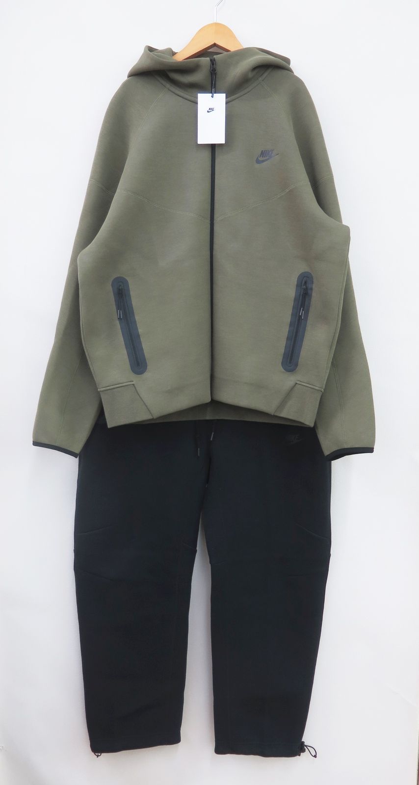NIKE ナイキ FB7922-222/FB8013-010 テックフリース 上下 セットアップ 未使用美品 - メルカリ