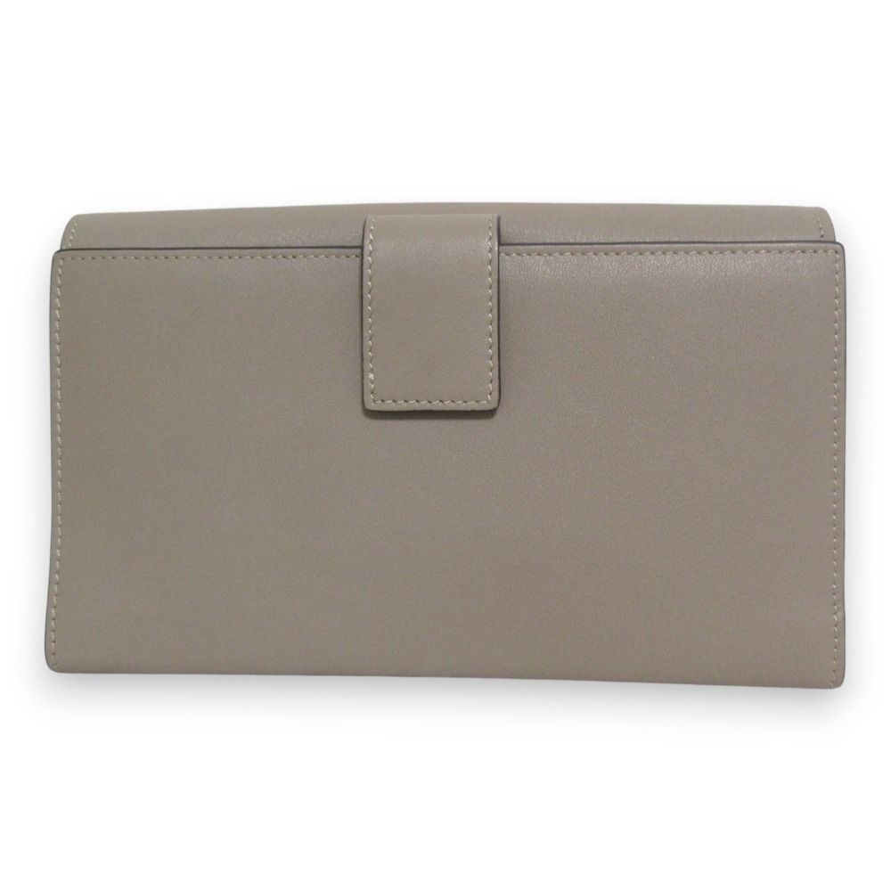 新品同様 FENDI フェンディ ピーカブー レザー 二つ折り長財布 新品同様 FENDI フェンディ ピーカブー レザー 二つ折り長財布
