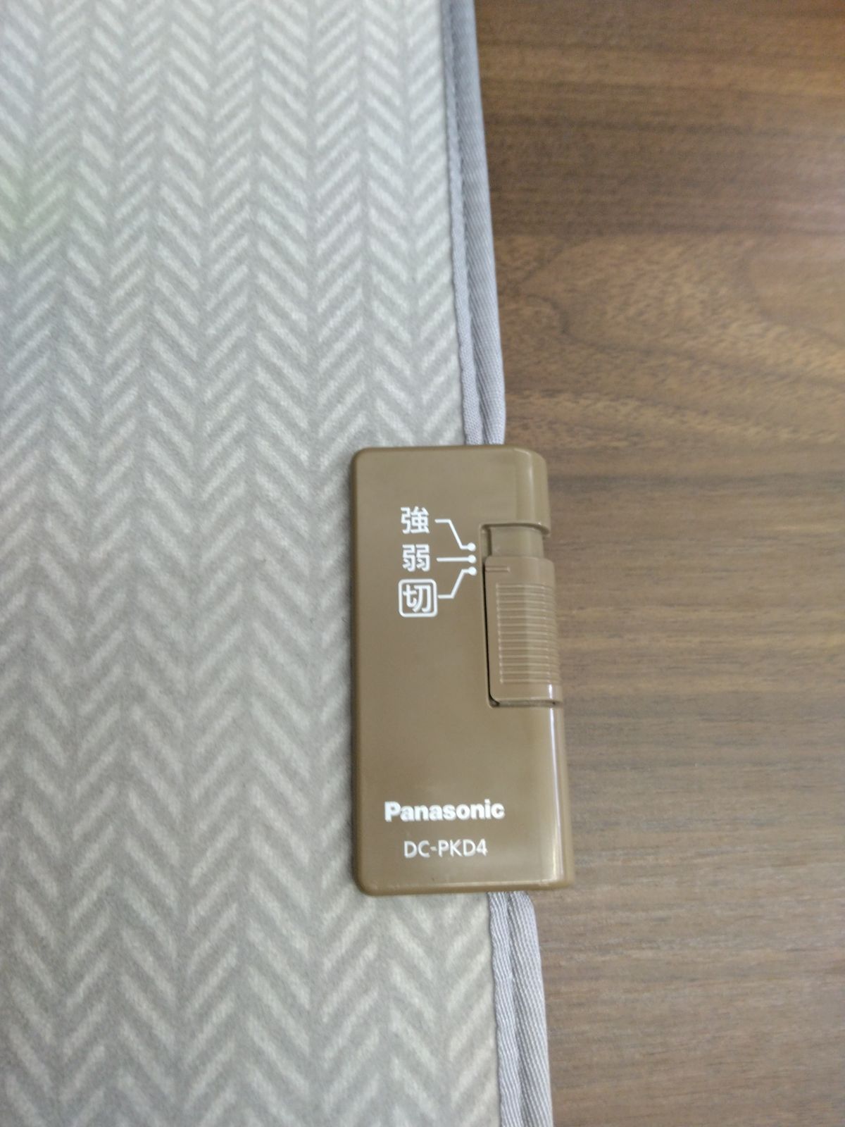 Panasonic パナソニック デスクヒーター DC-PKD4 - メルカリ