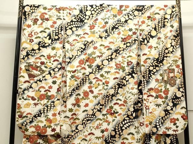 平和屋着物○豪華振袖・長襦袢セット 袷 駒刺繍 御所車花文 暈し染め