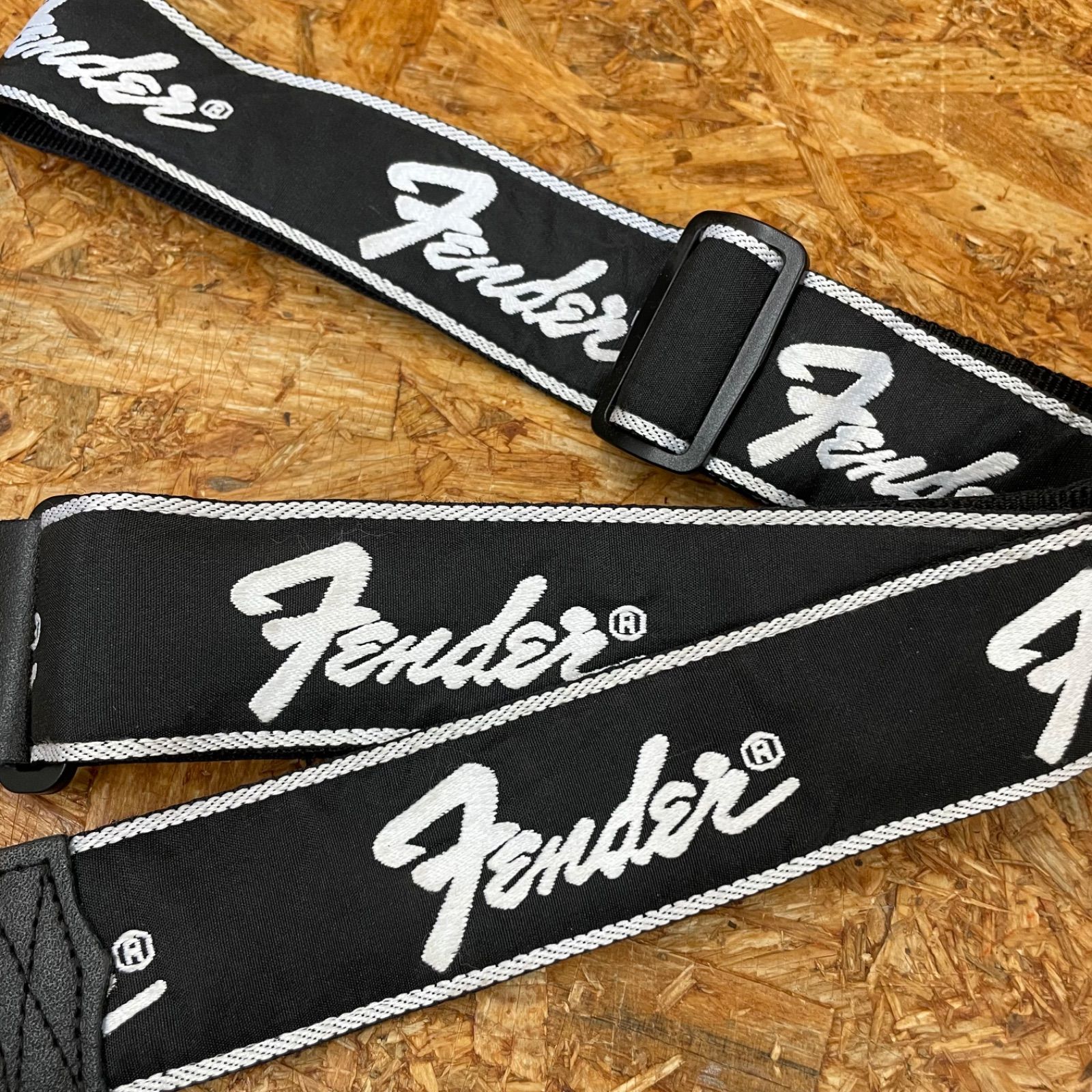 FENDER Running Logo ギターストラップ フェンダー GUITAR BASS ベース エレキ アコースティック アコギ ...