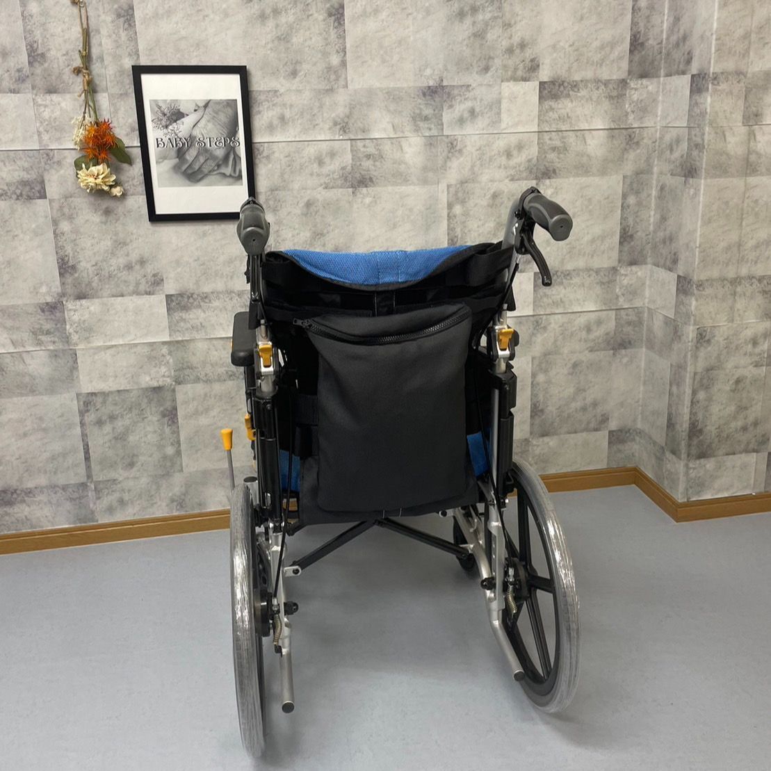 NEXT-61B 松永製作所 ネクストコア シリーズ 介助式車椅子 ノーパンクタイヤ ネクストコア ・アジャスト MATSUNAGA 中古 介護用品 - メルカリ