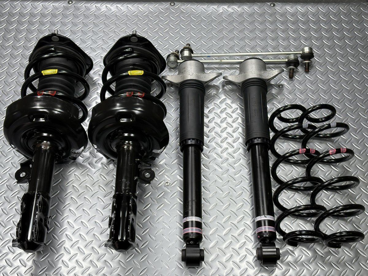 送料無料210系 カローラスポーツ 純正 サスキット 品番48510-12K80/48520-12K80/48530-12K90 ZWE ...