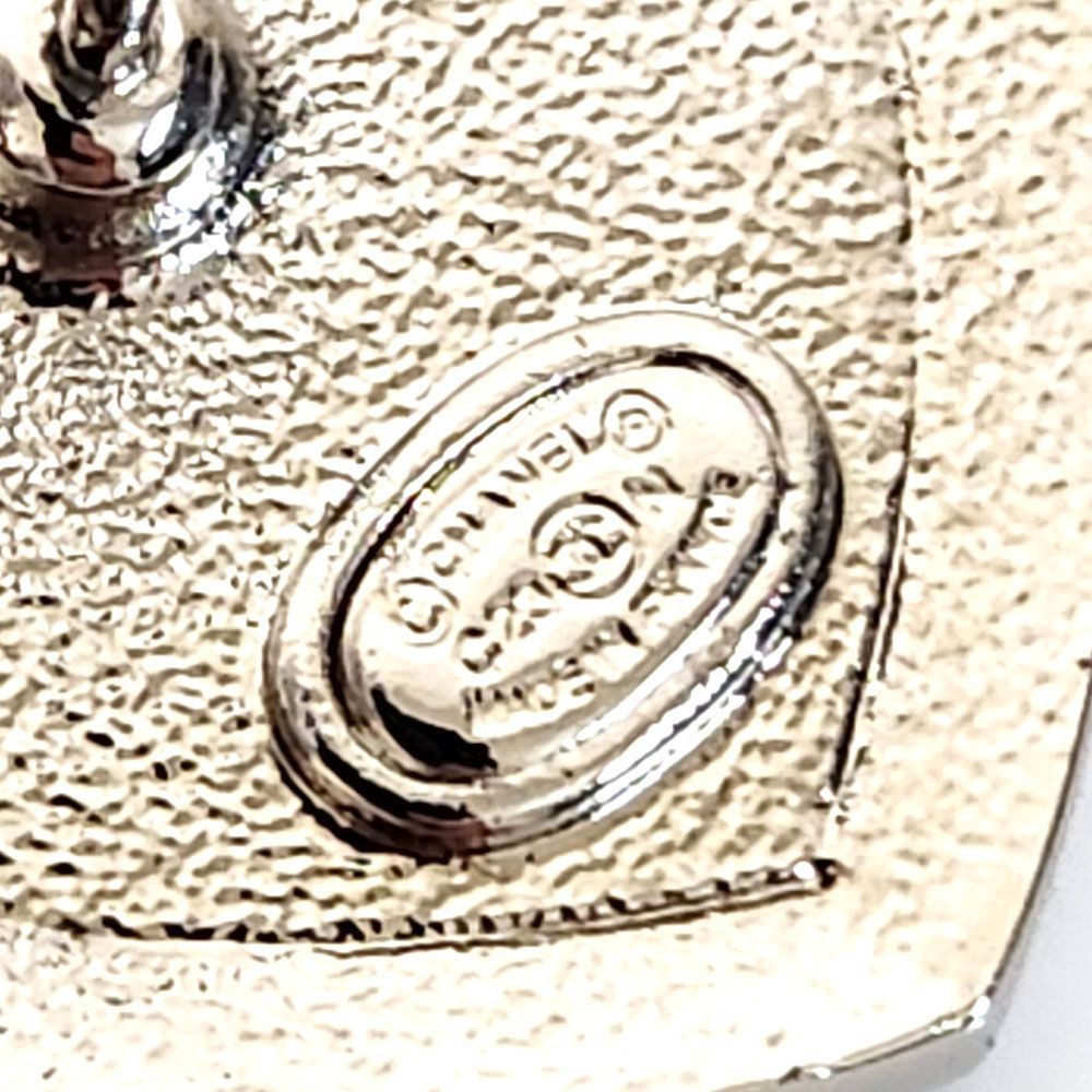 シャネル CHANEL ココマーク ハート型ピアス ABB664 シルバー シャネル CHANEL ココマーク ハート型ピアス ABB664 シルバー