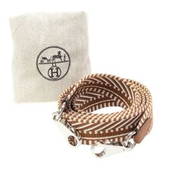 ポールスミス Paul Smith トリフォールドウォレット エンボスド レザー