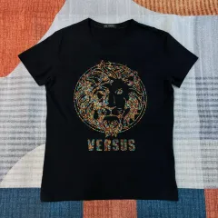 2025年最新】ヴェルサーチェ(ヴェルサーチ) メンズ Tシャツの 2025年最新】ヴェルサーチェ(ヴェルサーチ) メンズ Tシャツの